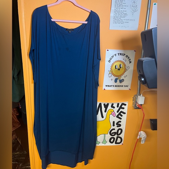Universal Standard | Dresses | Universal Standard Deep Blue Velvet ...